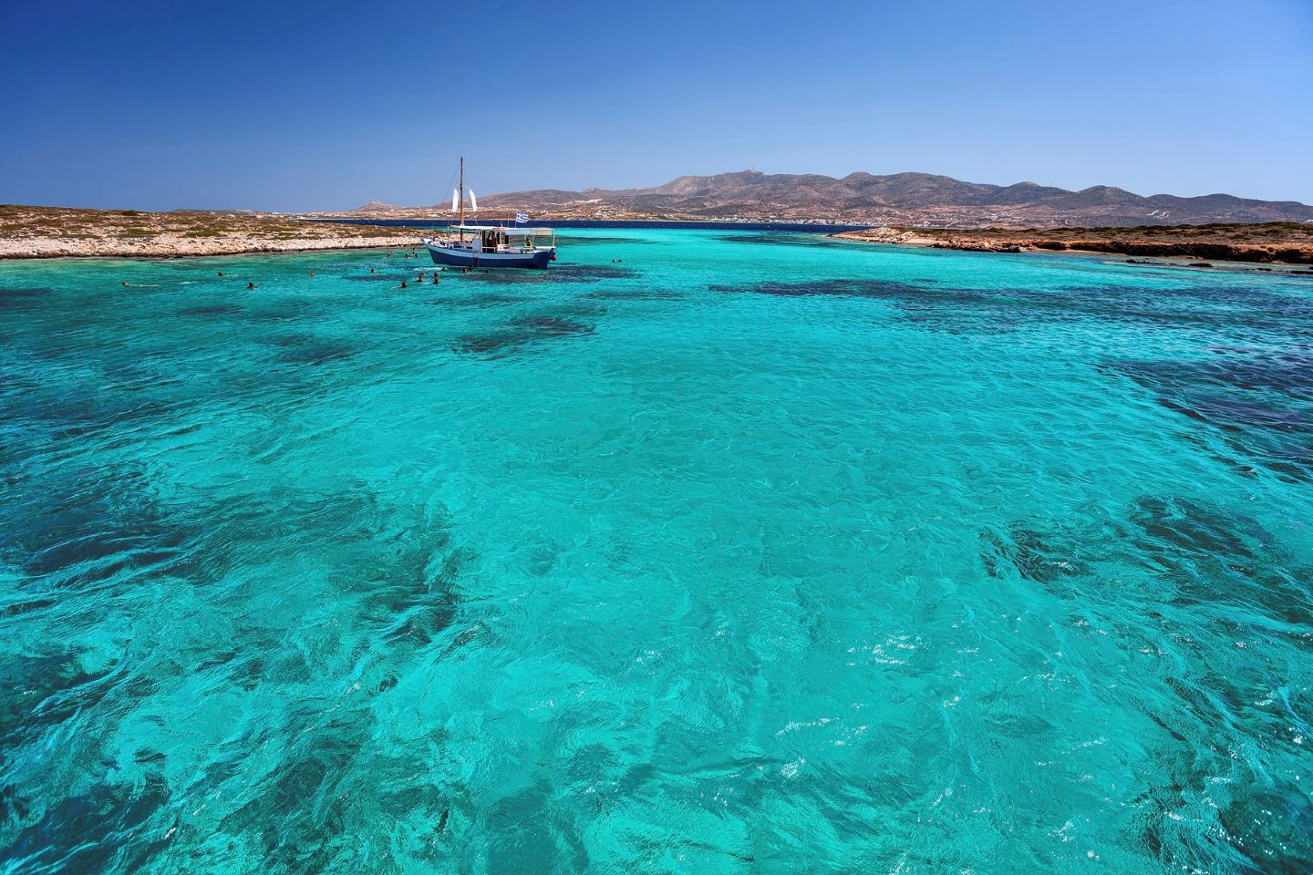 Antiparos Island Guide Map, Photos, Presentation, Prices